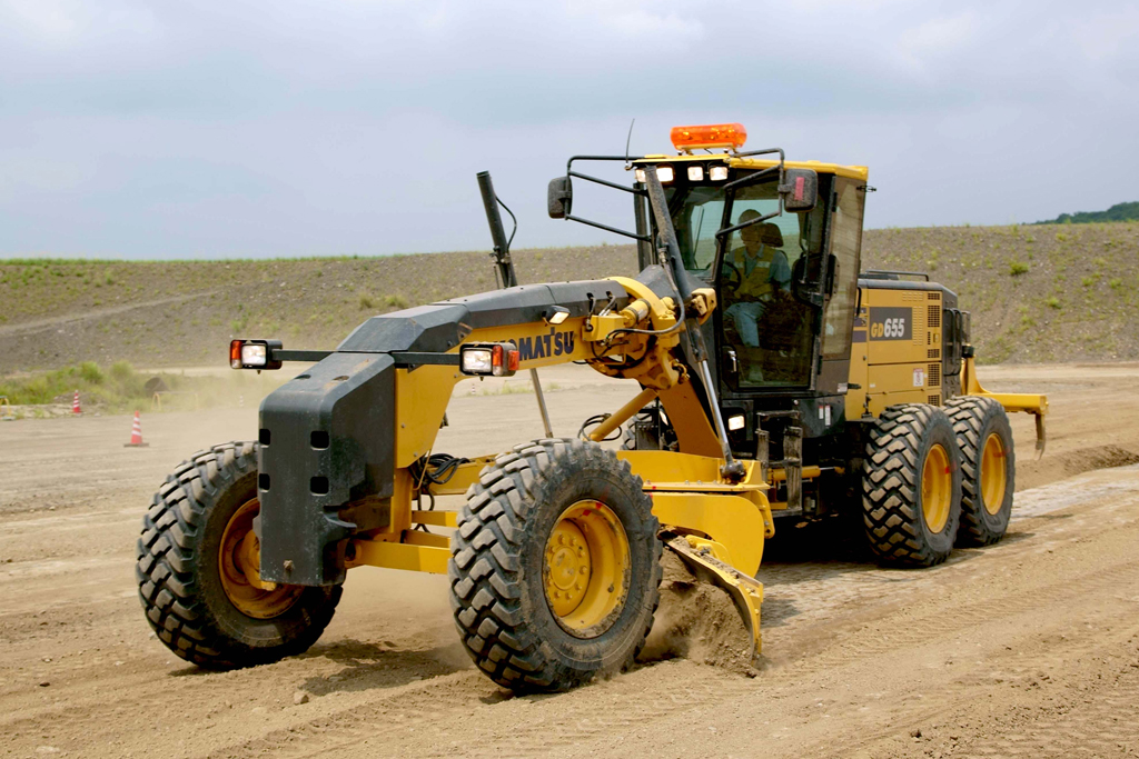 Komatsu GD655-5 Specs | Transwest