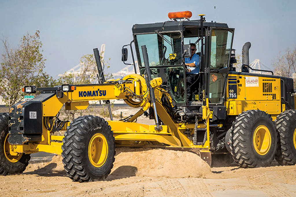 Komatsu GD755-5 Specs | Transwest