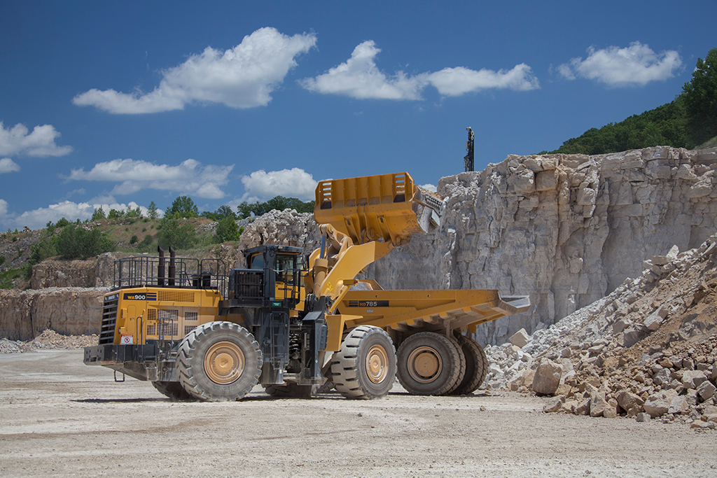 Komatsu WA900-3EO Specs | Transwest