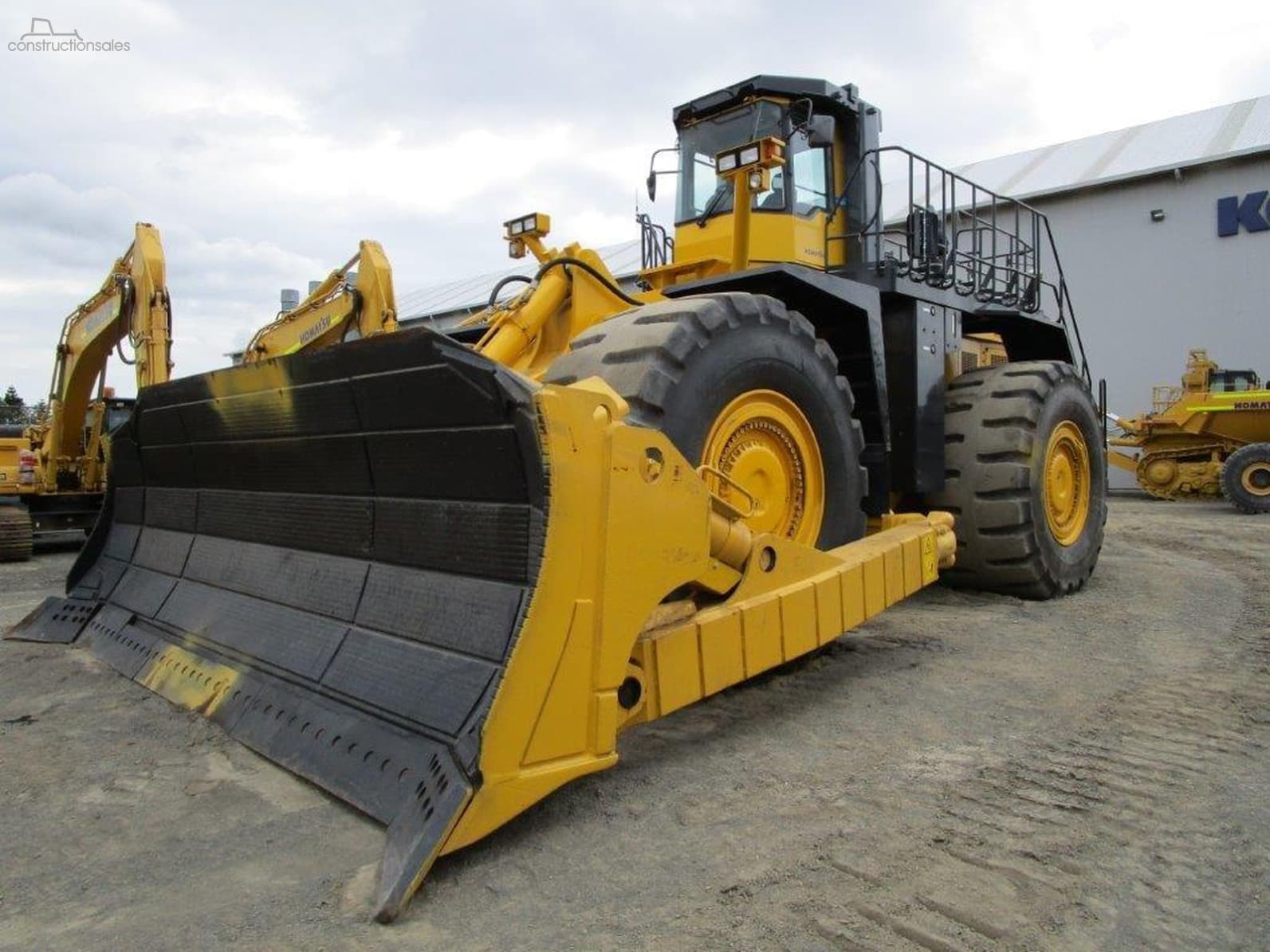 Komatsu WD900-3 Specs | Transwest